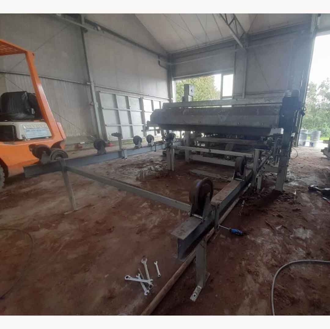 Brush unit for the automatic cleaning of containers/tables – Heto-agro.com