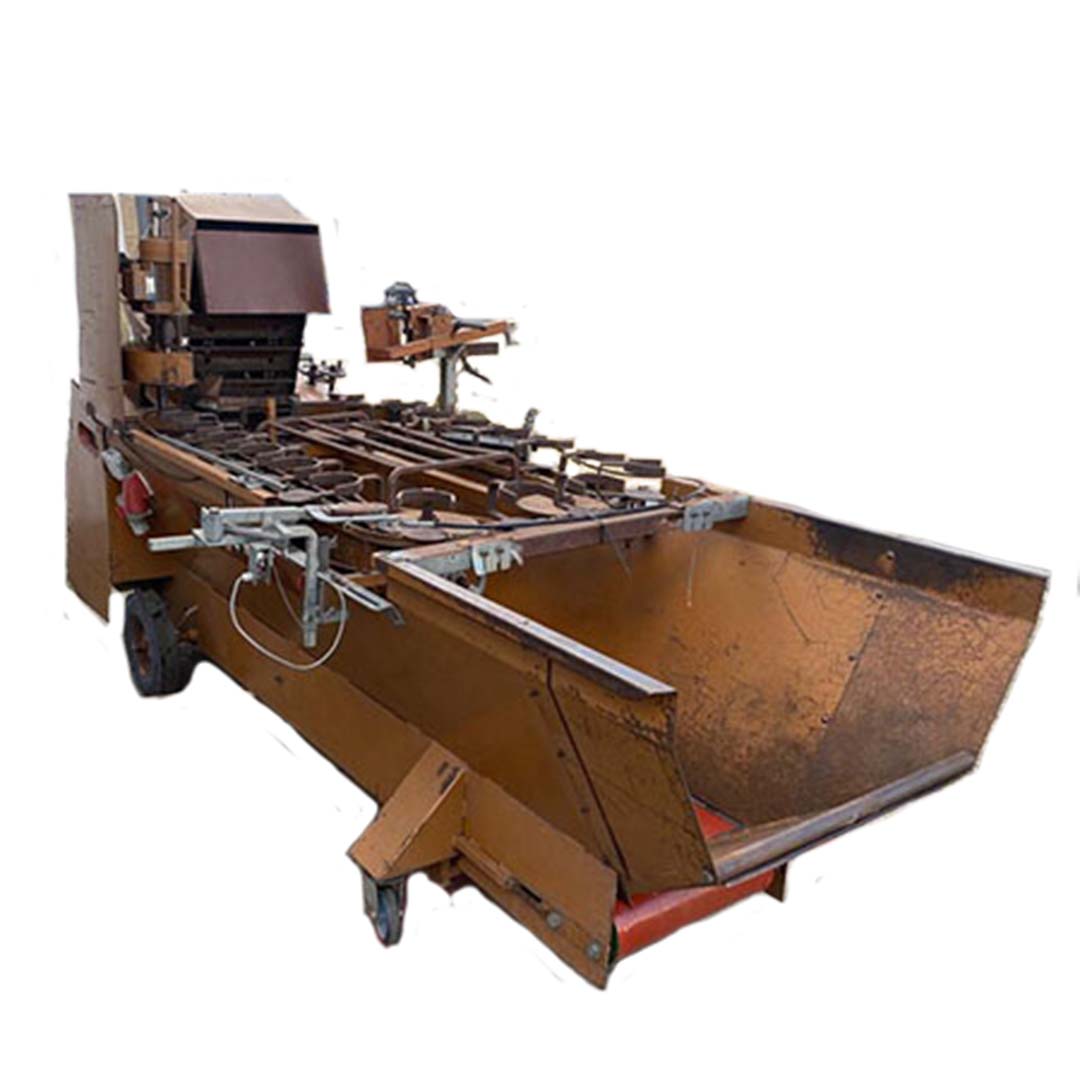 Javo standard potting machine with mechanical discharge and pot dispen ...