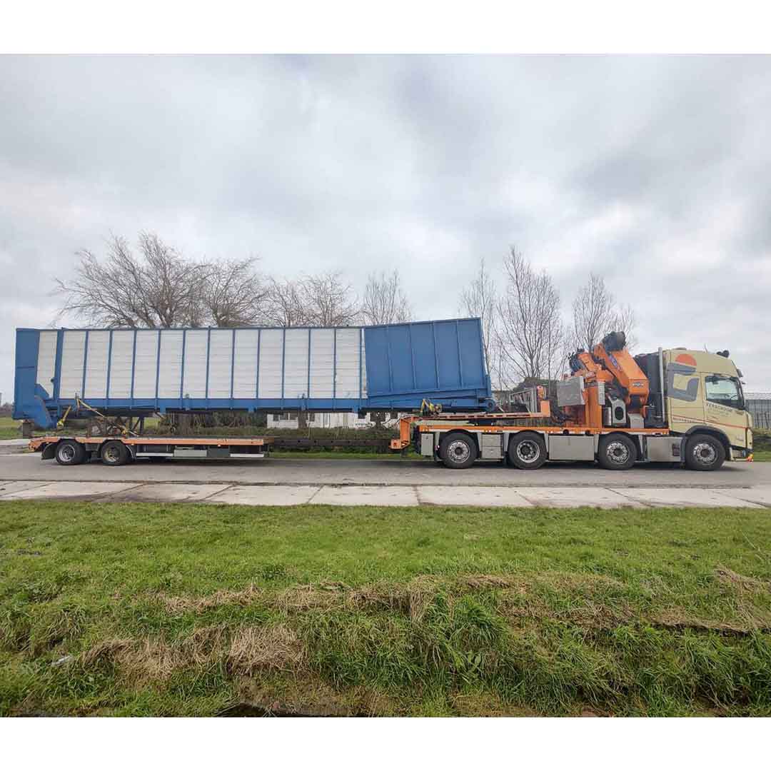 Visser Potting Soil Bunker 12,000 x 3,000 mm complete with cross conve ...